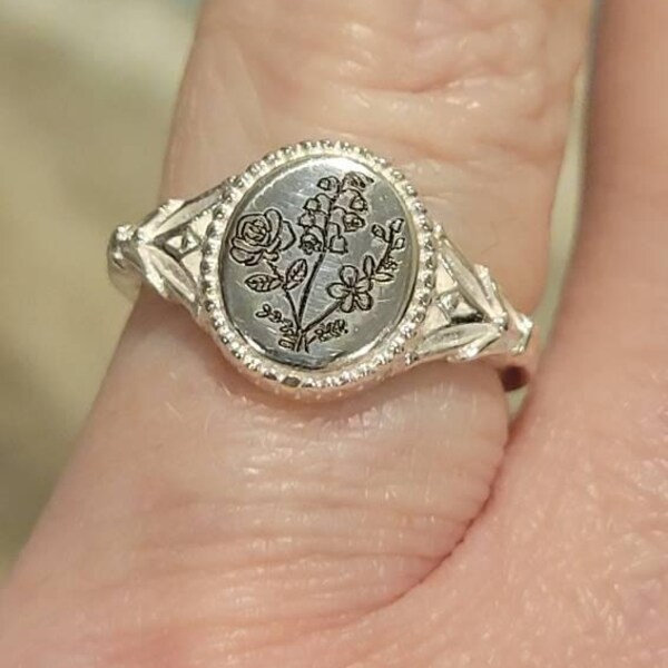 Personalized Birth Flower Ring, 12 Birth Month Flower Jewelry, Custom ...
