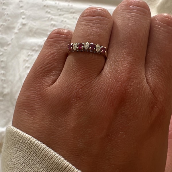 1970s STUNNING Vintage 9ct Gold Ruby and White Cz Cluster Ring RESIZING ...
