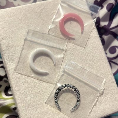 1 Pair 2 Pieces Solid Pink Pinchers Spirals Glass - Etsy