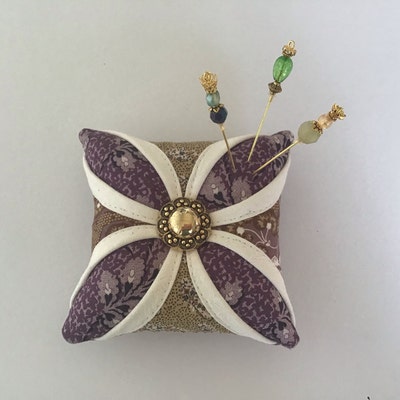 3 Pink and Gold Glass Counting Pins for Cross Stitch, Pink Stick Pins ...