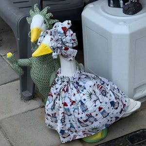 Mini 7” Desk Goose Statue of Liberty Outfit for 7” Figurine | NO GOOSE ...