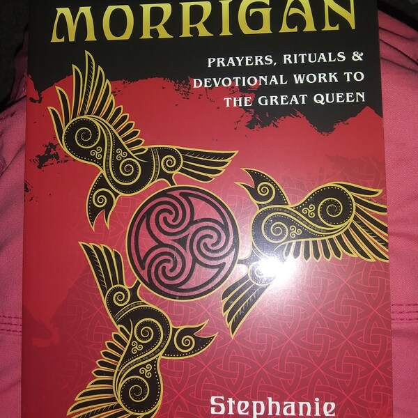 Priestess of the Morrigan Book Prayers Rituals Devotional Work Magic ...