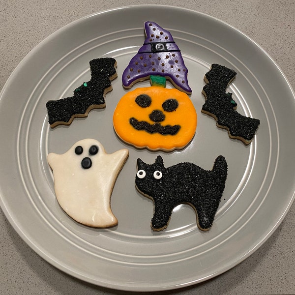 One Fish Two Fish Red Fish Blue Fish Cookies | Dr. Seuss Cookies ...