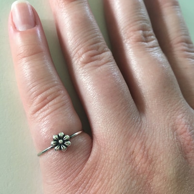Sterling Silver Flower Ring, Sweet and Simple Floral Ring - Etsy
