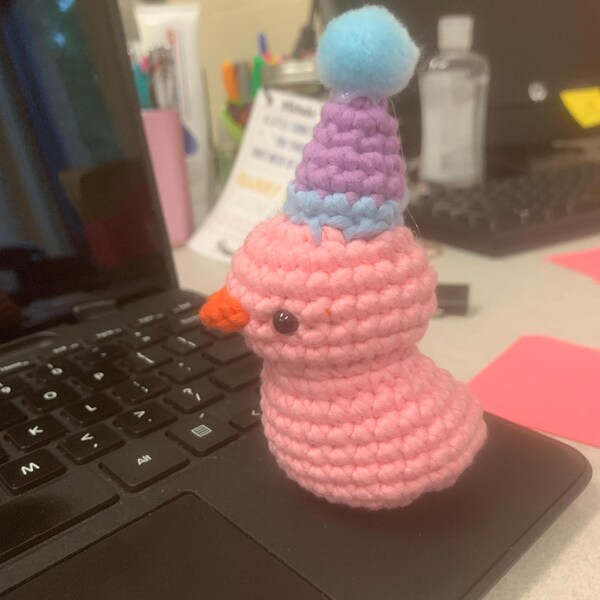 Pocket Duckling Crochet Pattern · Good Luck Duck Amigurumi Tutorial ...