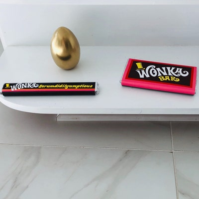 1971 Willy Wonka Edible scrumdidlyumptious aka Scrumdiddlyumptious Prop ...