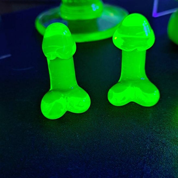 Uranium Glass Rod in a Bottle - Etsy