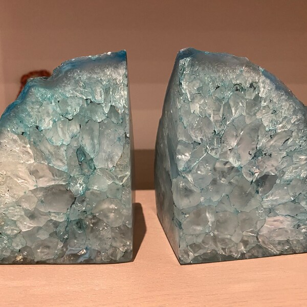 Blue Geode Agate Bookends With Large Crystals 6.5" Tall - Weight: 6.88 ...