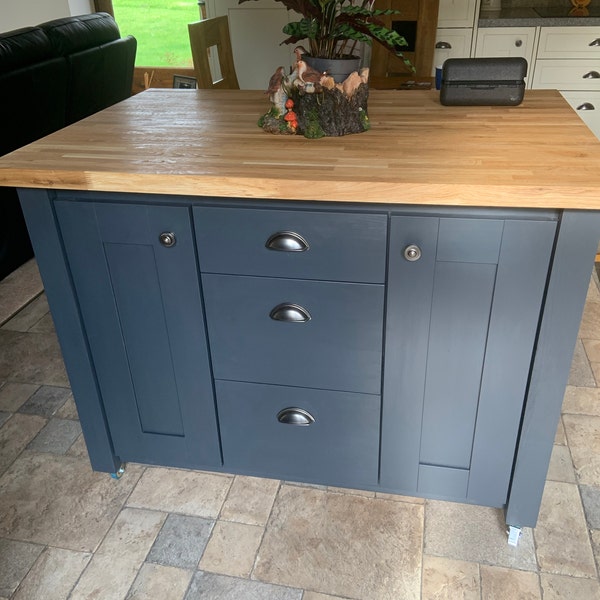 Handmade Kitchen Island (the Harrogate) - Etsy