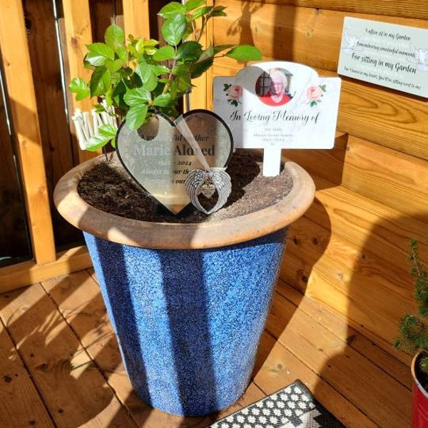 Personalised in Loving Memory Floral Memorial Stake Spike Grave Marker ...