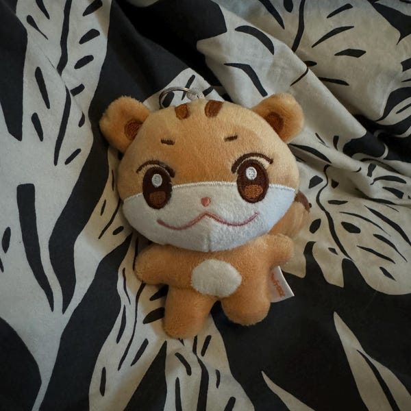 Yuqi Freak Red Rabbit Keychain Gidle - Etsy