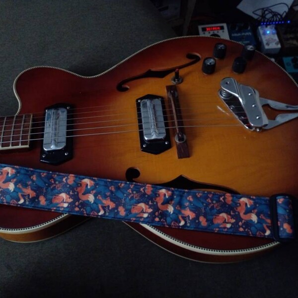 Retro Gamer Aliens on Black Guitar Strap - Etsy