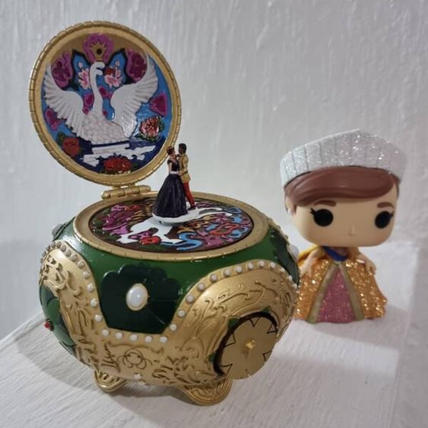 Davy Jones Music Box Necklace Pirates of the Caribbean - Etsy