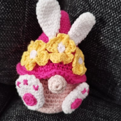 Easter Crochet Pattern Bunny Keychains With Crochet Flowers, Crochet ...