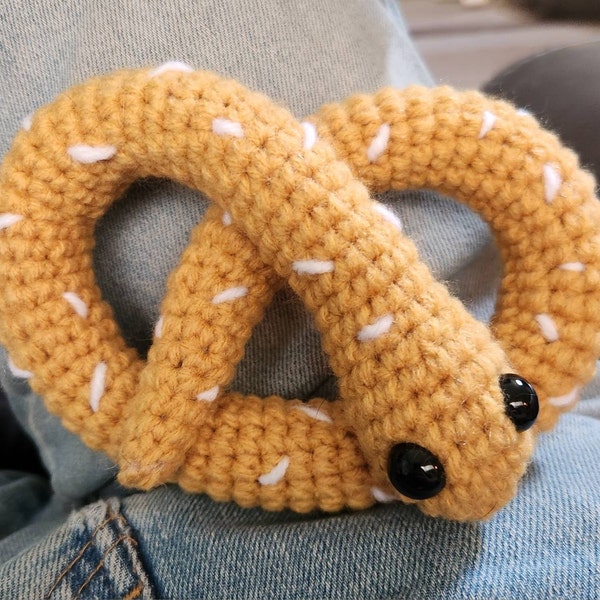 Pretzel Snake Crochet Pattern - Etsy