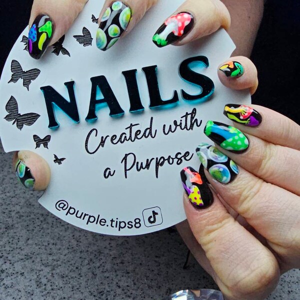 Nailfie Disc, Photo Prop for Nails, Nail Tech Gifts, Beauty Salon Sign ...