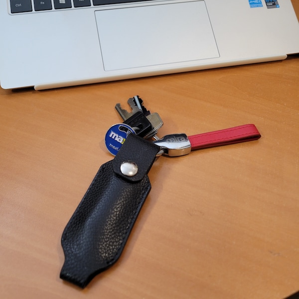 USB Key Holder in Leather Protection and Storage for USB Key Creation ...