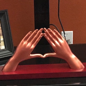 Pyramid Hands Figurine With Engrave Delta Sigma Theta Symbols - Etsy