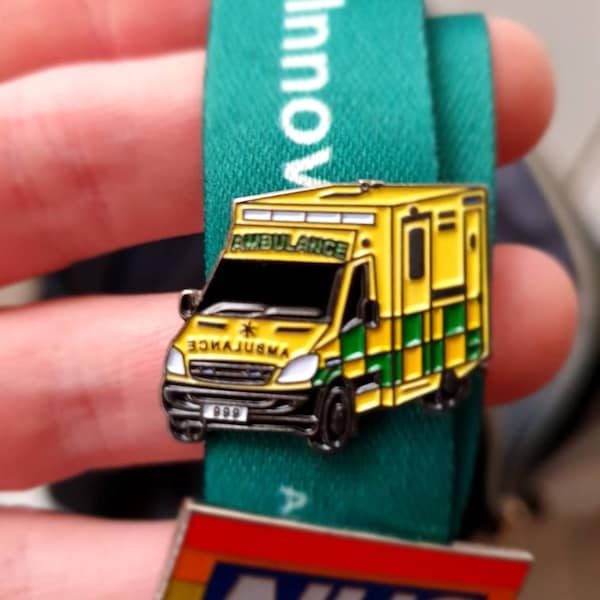 Triple Spiral Triskelion Celtic Pin Badge - Etsy