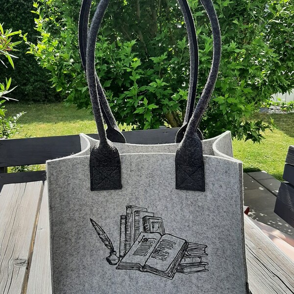 Stack of Books Sketch Machine Embroidery Design - Etsy