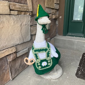 Queen Elizabeth England Goose Geese Outfit Crochet Lawn Geese Clothes ...