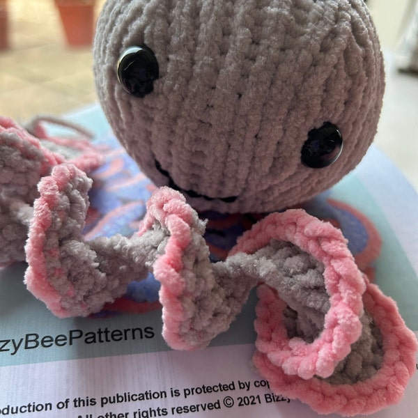 PDF Knitting Pattern Octopus Toy Spiral Legs Flutterby Chunky ( Bulky ...