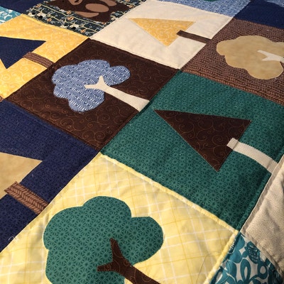 Applique Baby Quilt PDF Pattern With Tree and Bear Appliques. A Modern ...