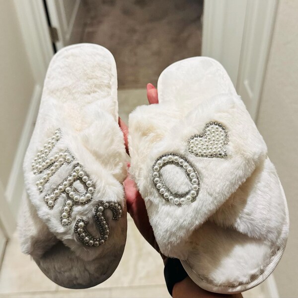 Animated Sneaker Ball Party Invitation for Mobile, Self Edit ...