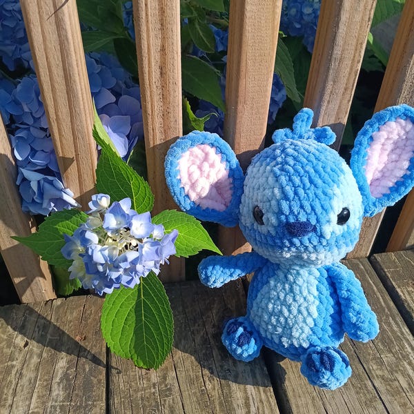 Blue and Pink Aliens Monsters CROCHET PATTERN / Amigurumi Pattern ...