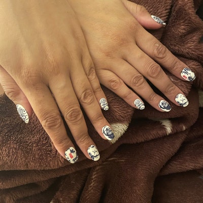 Chinese Porcelain Nails, Fake Nails, Press on Nails. Chinese Tea Pot ...