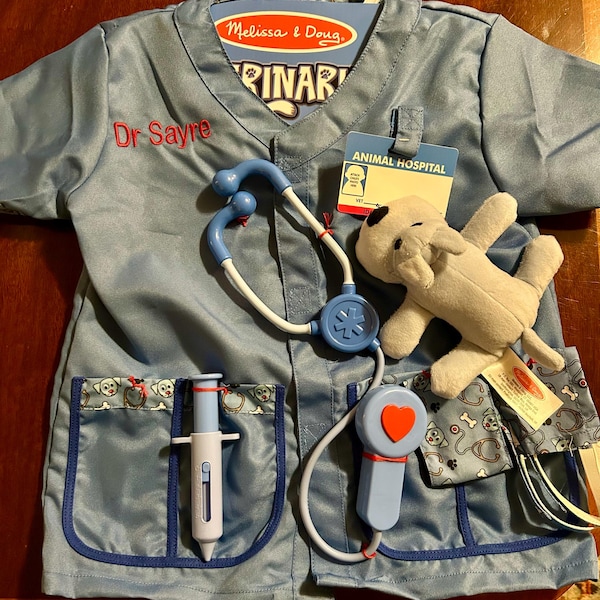 Personalized Melissa & Doug® Veterinarian Dress up Set - Kids Pretend ...