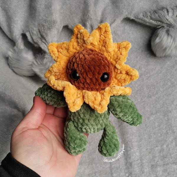 Sunny the Sunflower | Crochet Sunflower Pattern, Crochet, Amigurumi ...