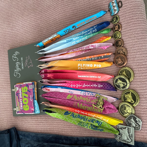 Customizable Single Bib Medal Holder Medal Display Rack - You Design It ...