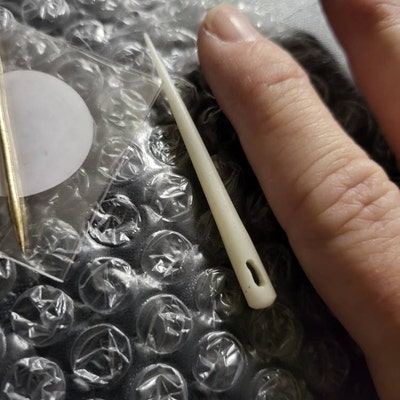 Bone Needle / Sewing Needle Small 17 Knon 1 / H8 A-6 - Etsy