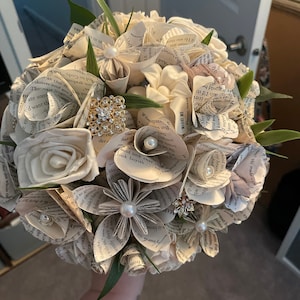 Book Roses Book Page Flowers Literary Gift Bibliophile - Etsy