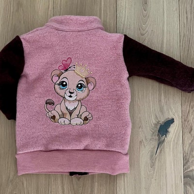 Baby Lion Machine Embroidery Design Lion King Crown 3 Sizes to Download ...