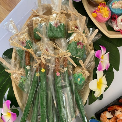 1 Dozen Chocolate Covered Pretzel Rods / Plankton / Spongebob Theme - Etsy