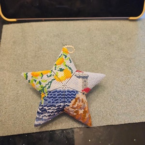 Bumble Bee 3D Peyote Star Pattern PDF Bee Honey and Flowers Beaded Star ...