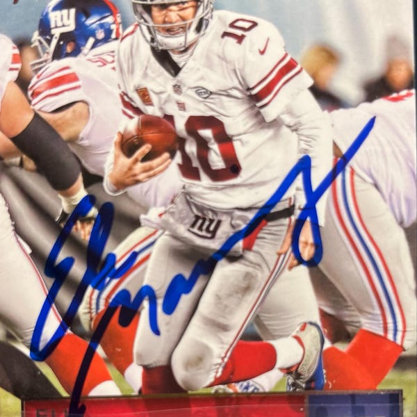 Chris Pratt Authentic Hand Signed 8x10 Glossy Photograph Autographed ...