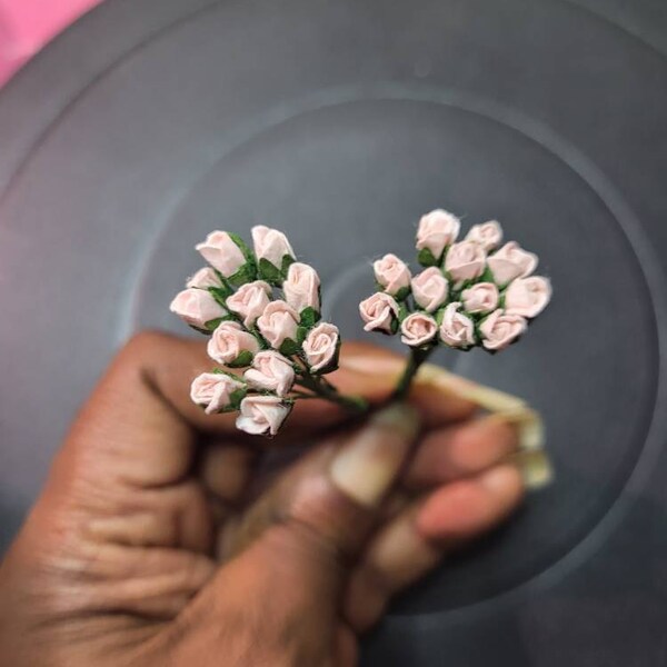 Miniature Rose Buds for Dollhouses and Dollhouse Gardens - Etsy
