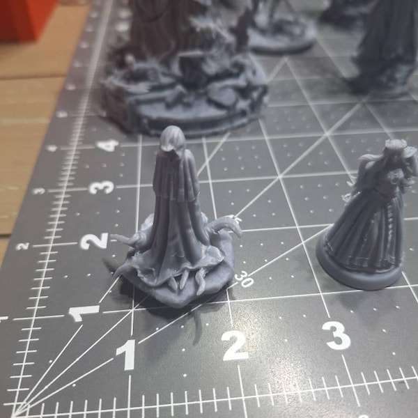 Vampire Hunter | Daywalker | Monster Slayer | Dnd Mini | Miniatures - Etsy