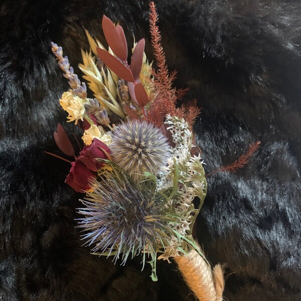 Beautiful ROSEBUD & THISTLE Bespoke Wedding Buttonholes. Made From ...