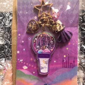 GIDLE Lightstick Keychain / gi-dle Keychain Acrylic NEW Charm - Etsy