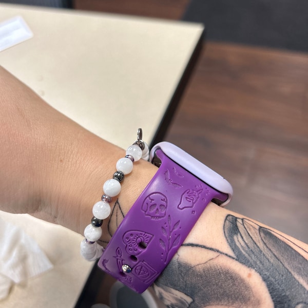 Moon Child Bracelet | Moonstone + Hematite | Dreams + Intuition | 6mm ...