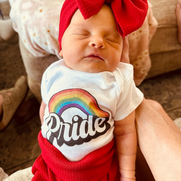 Cute "so Stinkin Cute" Baby Onesie® - Skunk Baby Onesie® - Funny Baby ...