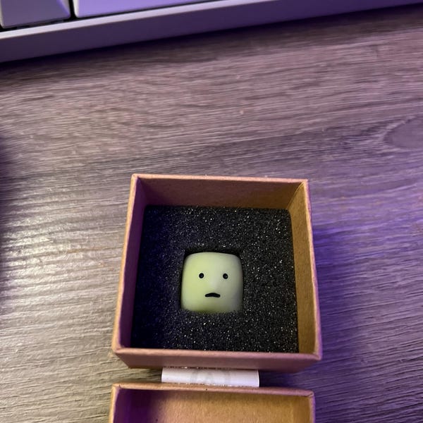 ESCAPE! | Keycap | Smiskey - Etsy