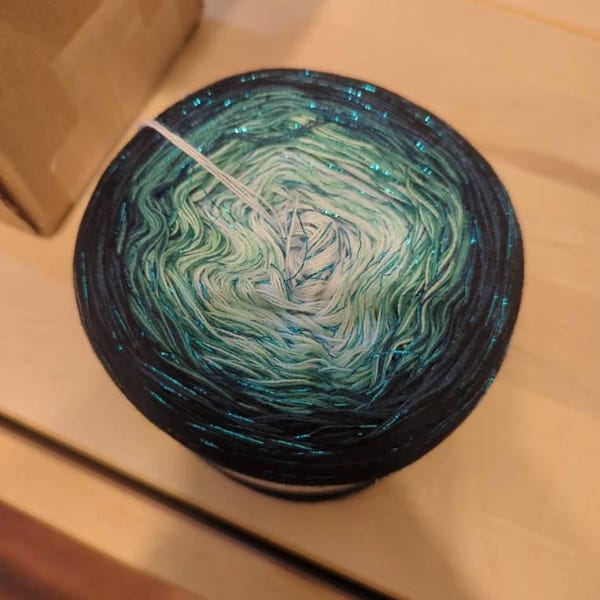 Born in the USA - Red White and Blue Yarn - Flag Yarn - Wolltraum Yarn ...