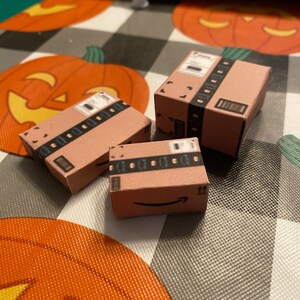 Mini Amazon Box Template Works on Cricut | Etsy España