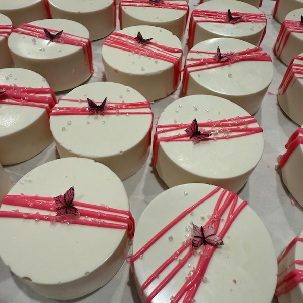 Mini Edible Butterflies for Cookies Cake Cupcakes Macarons Drinks and ...