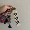 Retro Flower Smiley Face Keychain Wristlet / Key Fob/ Smiley Face Daisy ...